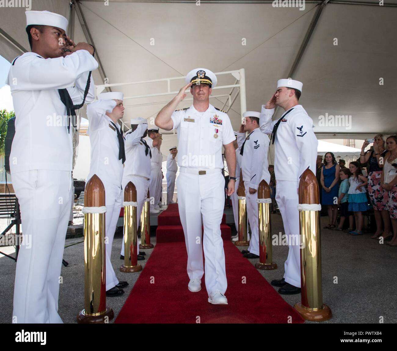 Explosive Ordnance Mobile Unit (EODMU) 5, Commanding Officer, Cmdr ...