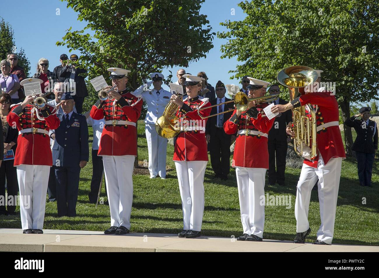 Marines with the U.S. Marine Band, Marine Barracks Washington D.C ...