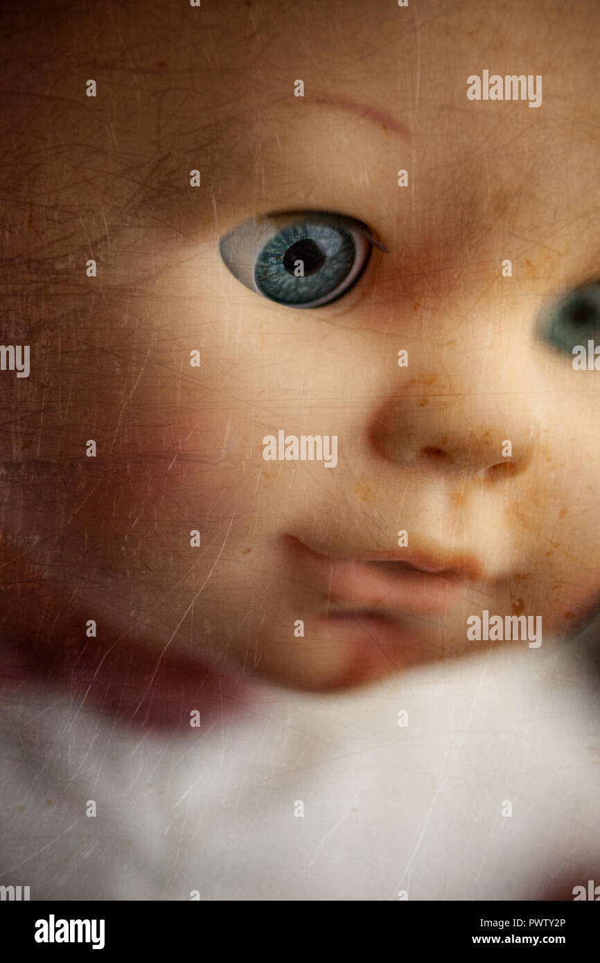 Creepy doll hi-res stock photography and images - Alamy