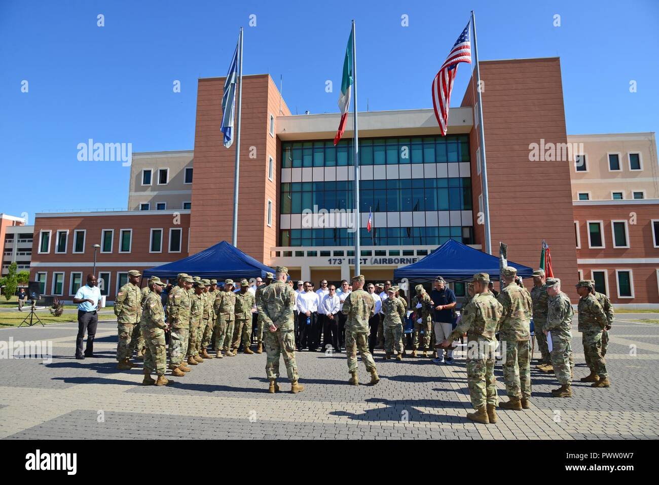 Colonel Carl J. “Jeff” Worthington commander 2nd Signal Brigade, speaks ...