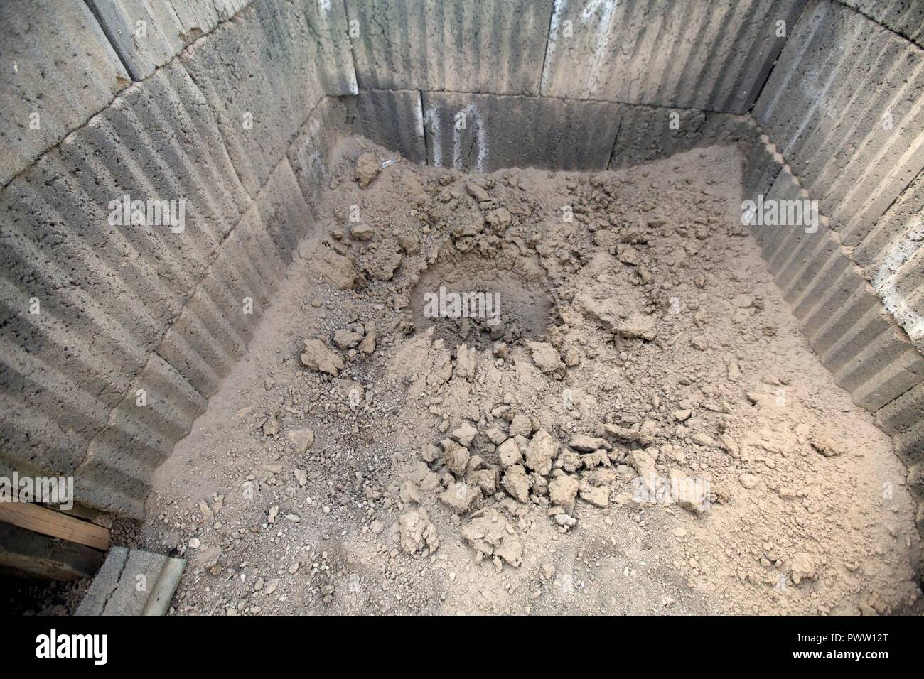 Dynamite ii hi-res stock photography and images - Alamy