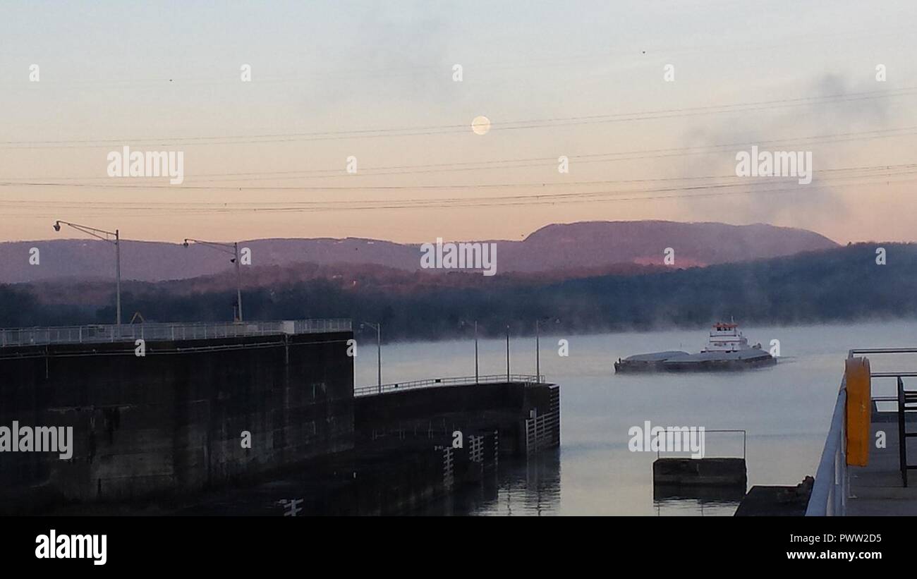 Nickajack lock hi-res stock photography and images - Alamy