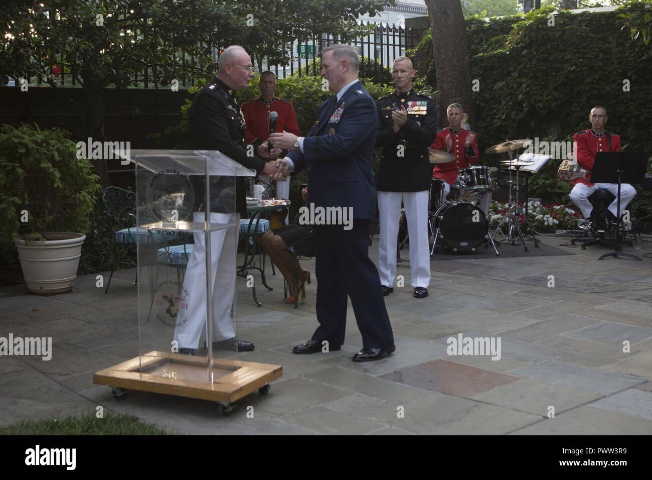 Lt Gen Laster High Resolution Stock Photography and Images - Alamy