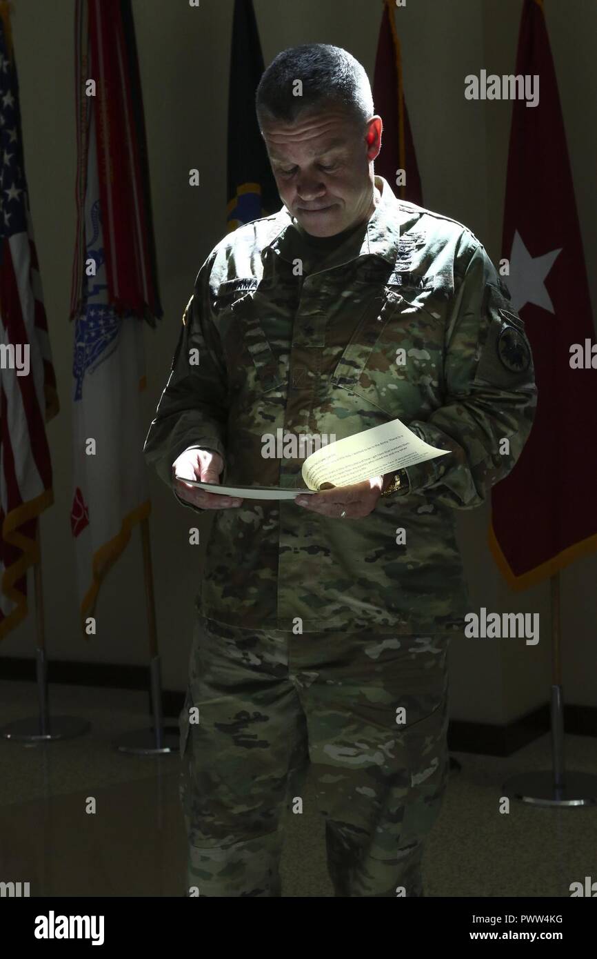 Us army brigadier general michael hi-res stock photography and images ...
