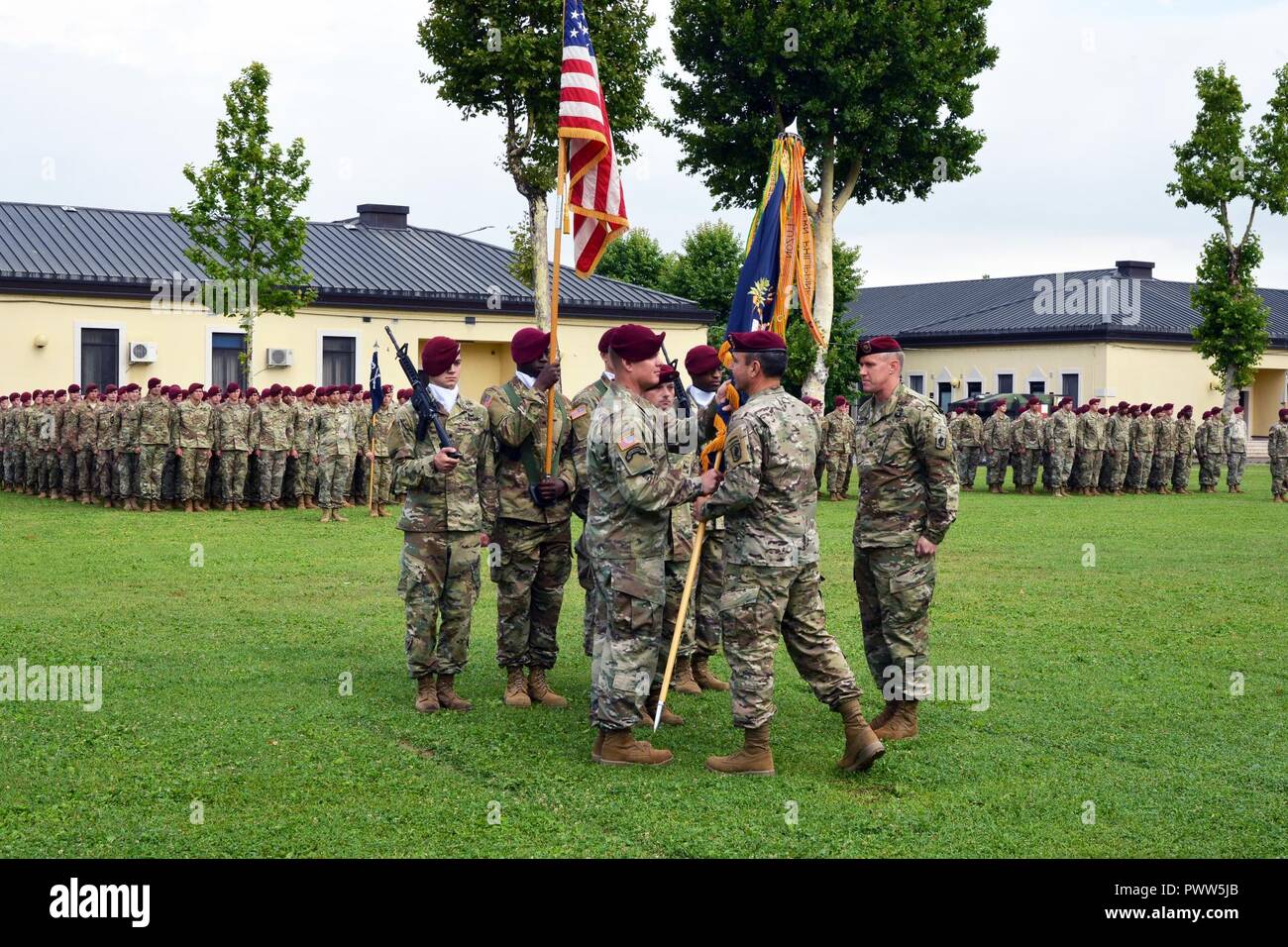 Commander of 173rd airborne brigade hi-res stock photography and images ...