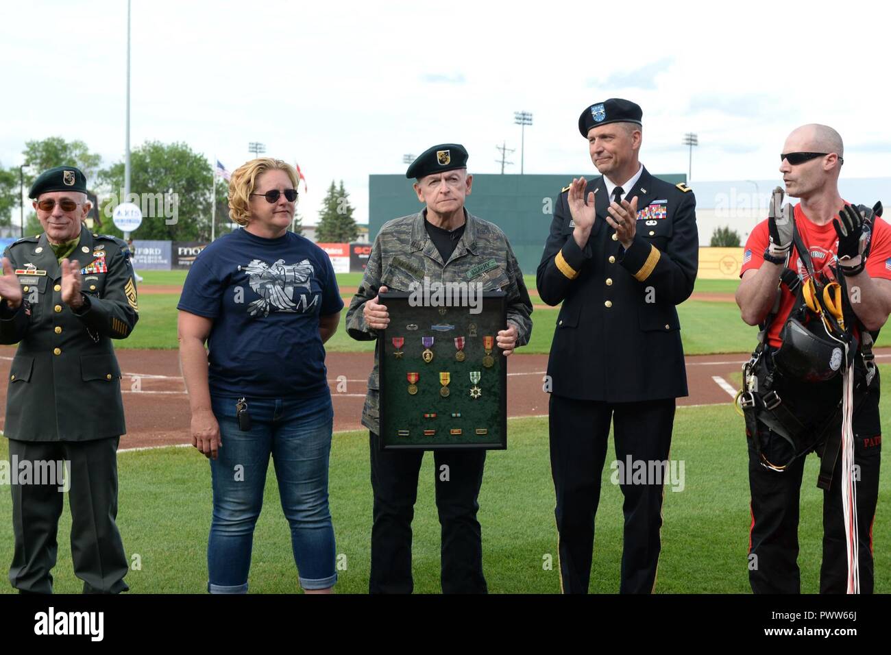 Maj. Gen. Al Dohrmann, the North Dakota adjutant general, second from ...
