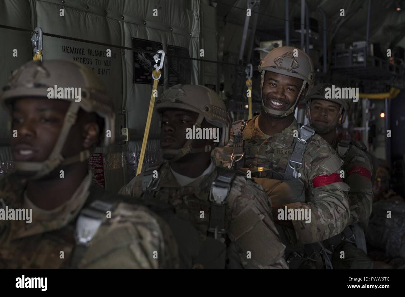 Reachback hi-res stock photography and images - Alamy