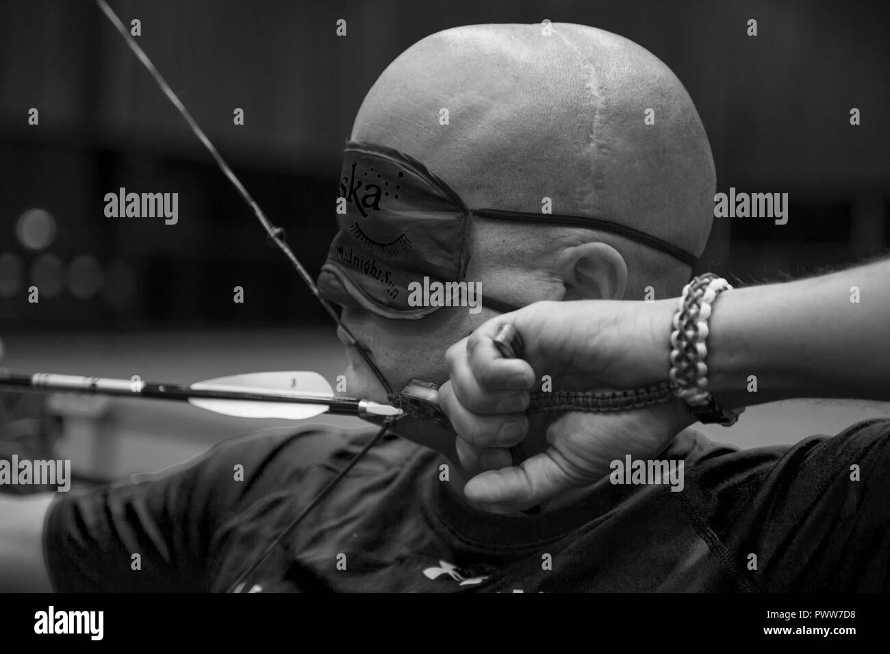 U s navy crew member Black and White Stock Photos & Images - Alamy