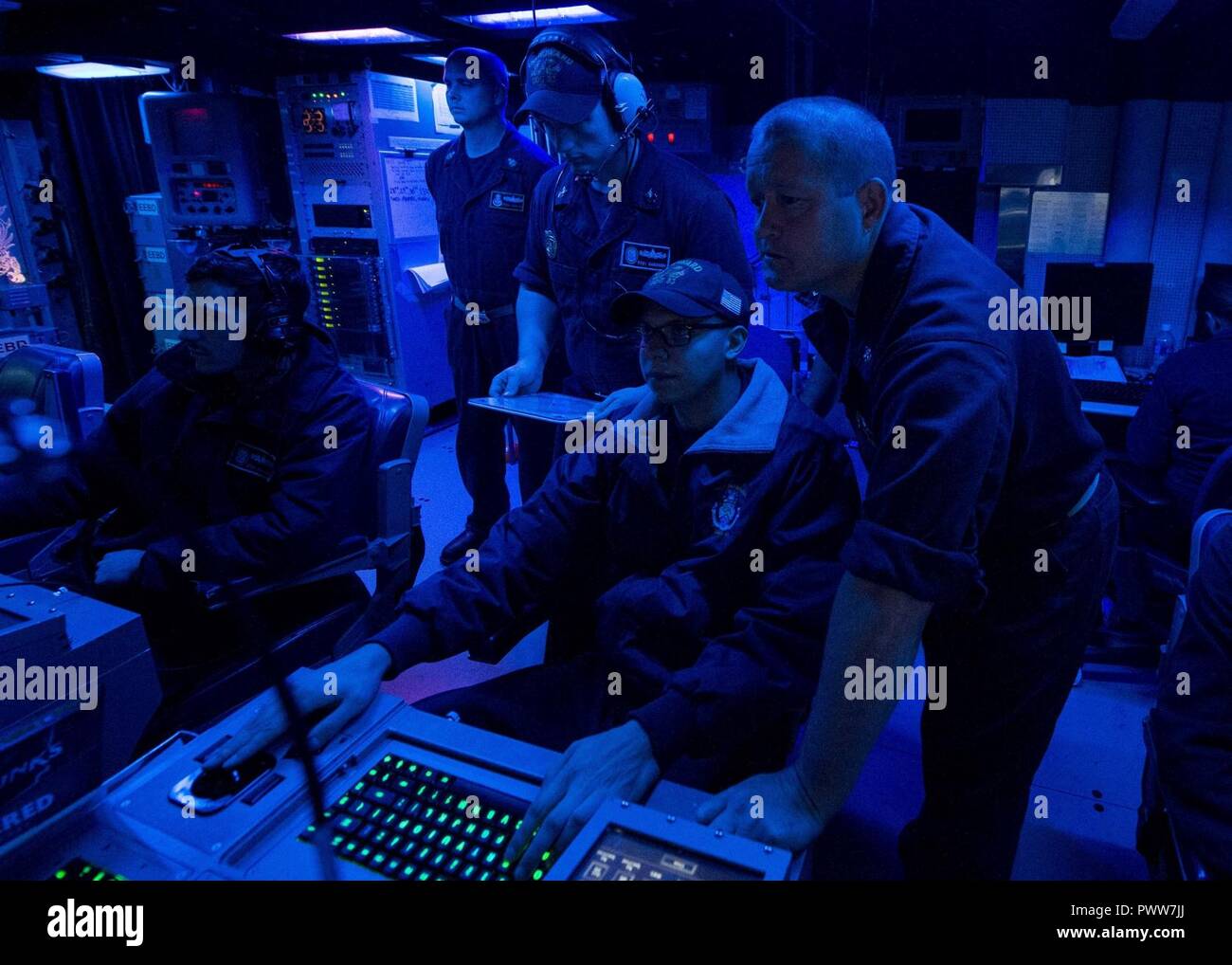 PACIFIC OCEAN (June 28, 2017) Sailors stand watch in the sonar control ...
