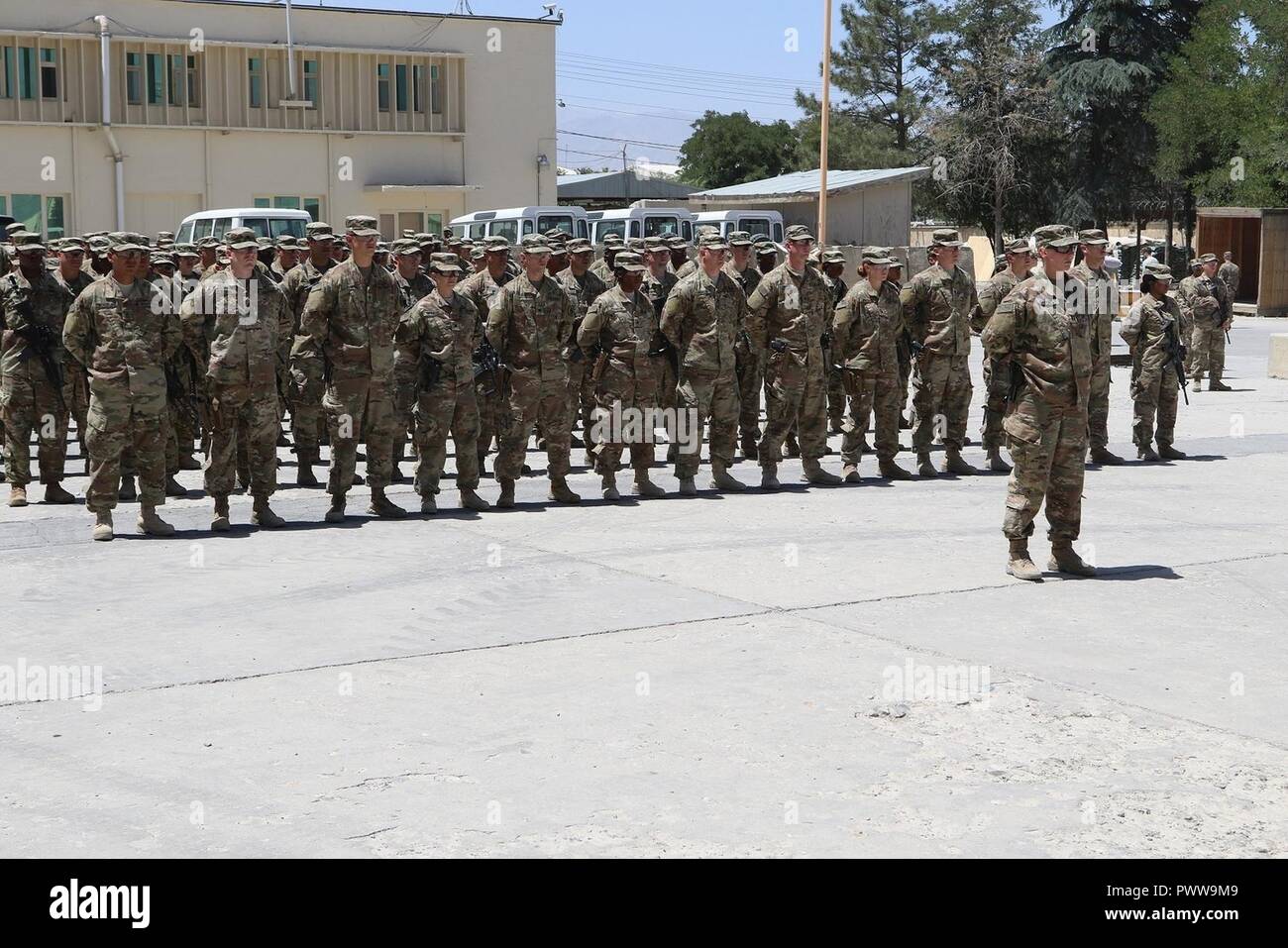 After serving in Afghanistan for more than 30 days, Soldiers from the ...