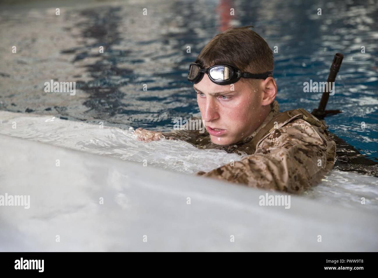 U s marine corps sgt travis hi-res stock photography and images - Alamy