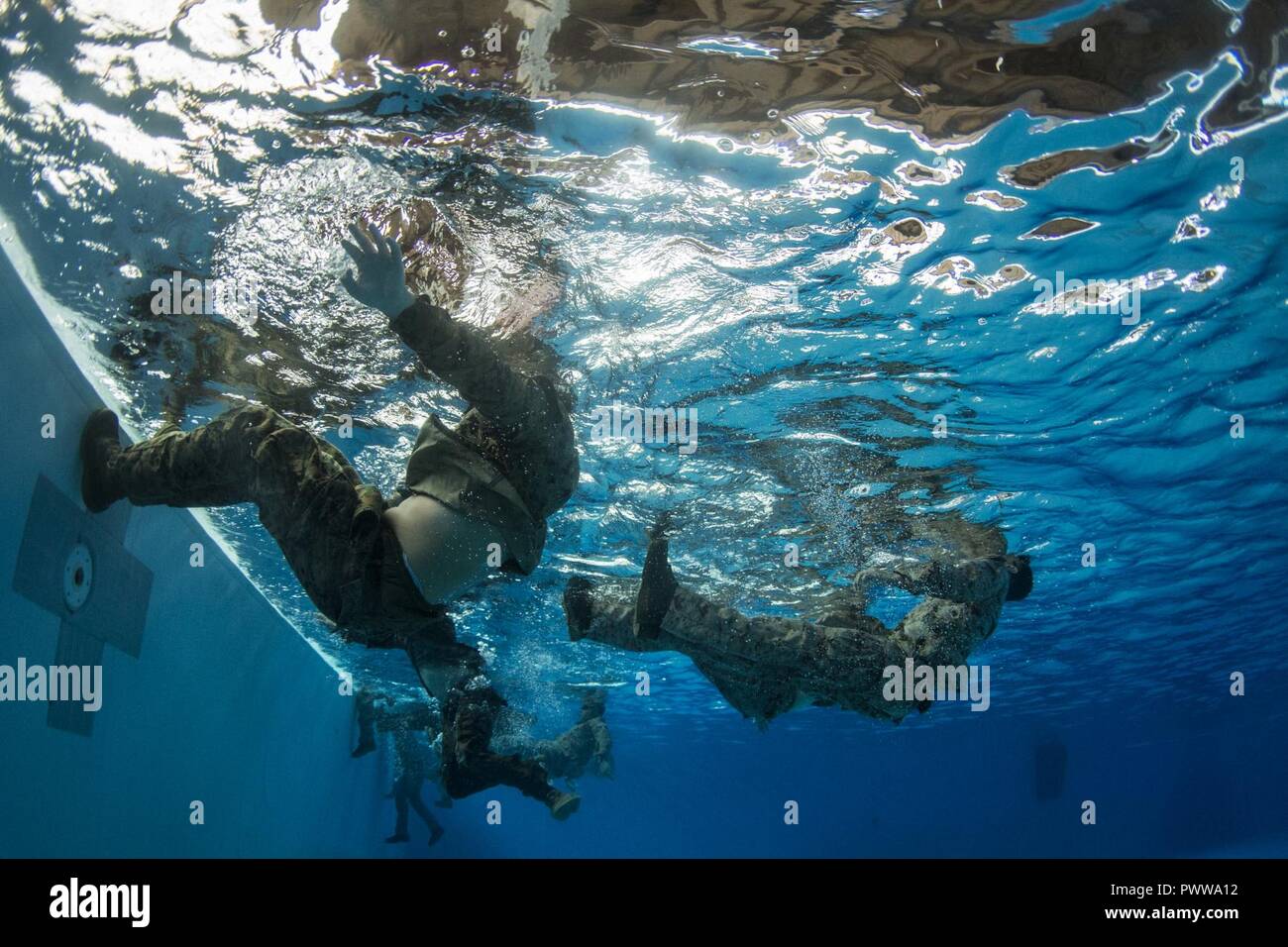 Distressed aircraft hi-res stock photography and images - Alamy