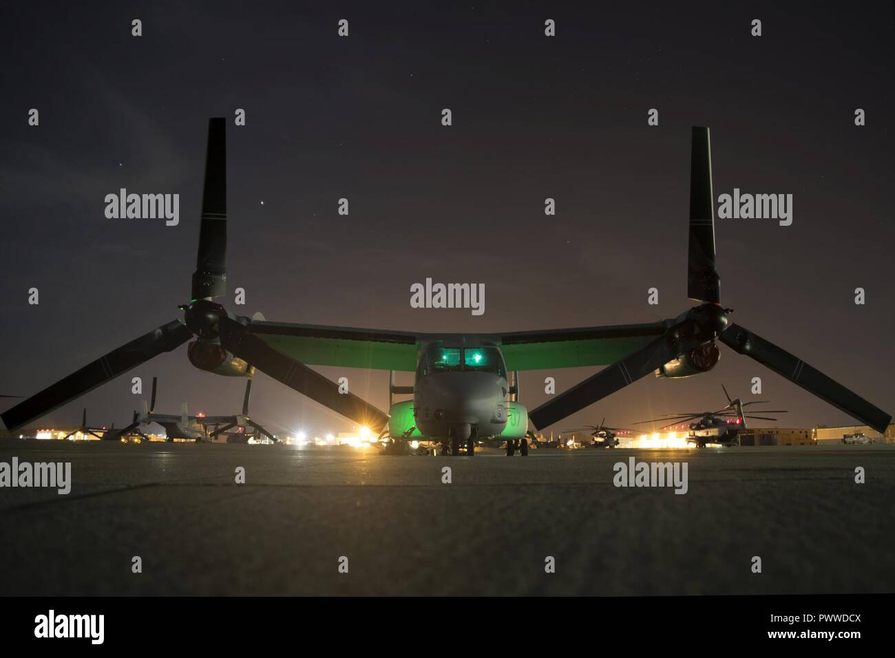 A U.S Marine Corps MV-22 Osprey assigned to Marine Medium Tiltrotor ...