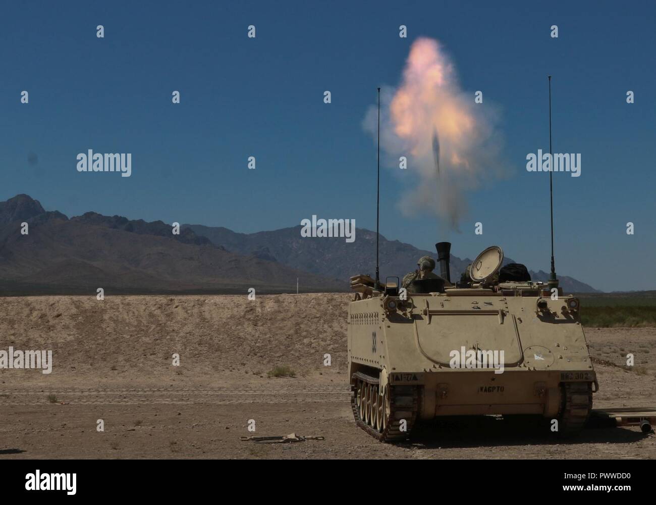 U.S. Army Soldiers assigned to Headquarters and Headquarters Company ...