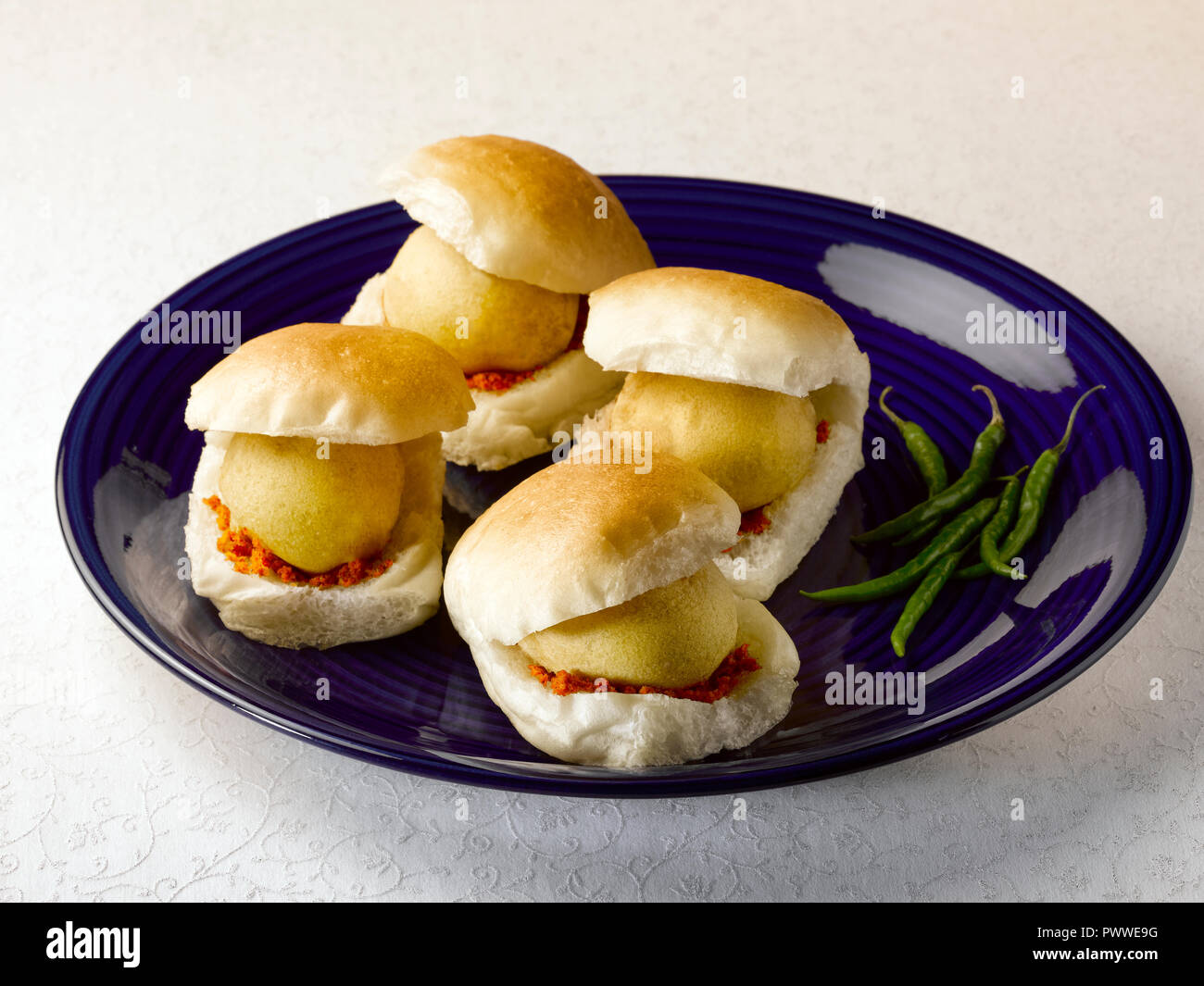 Wada pav hi-res stock photography and images - Alamy