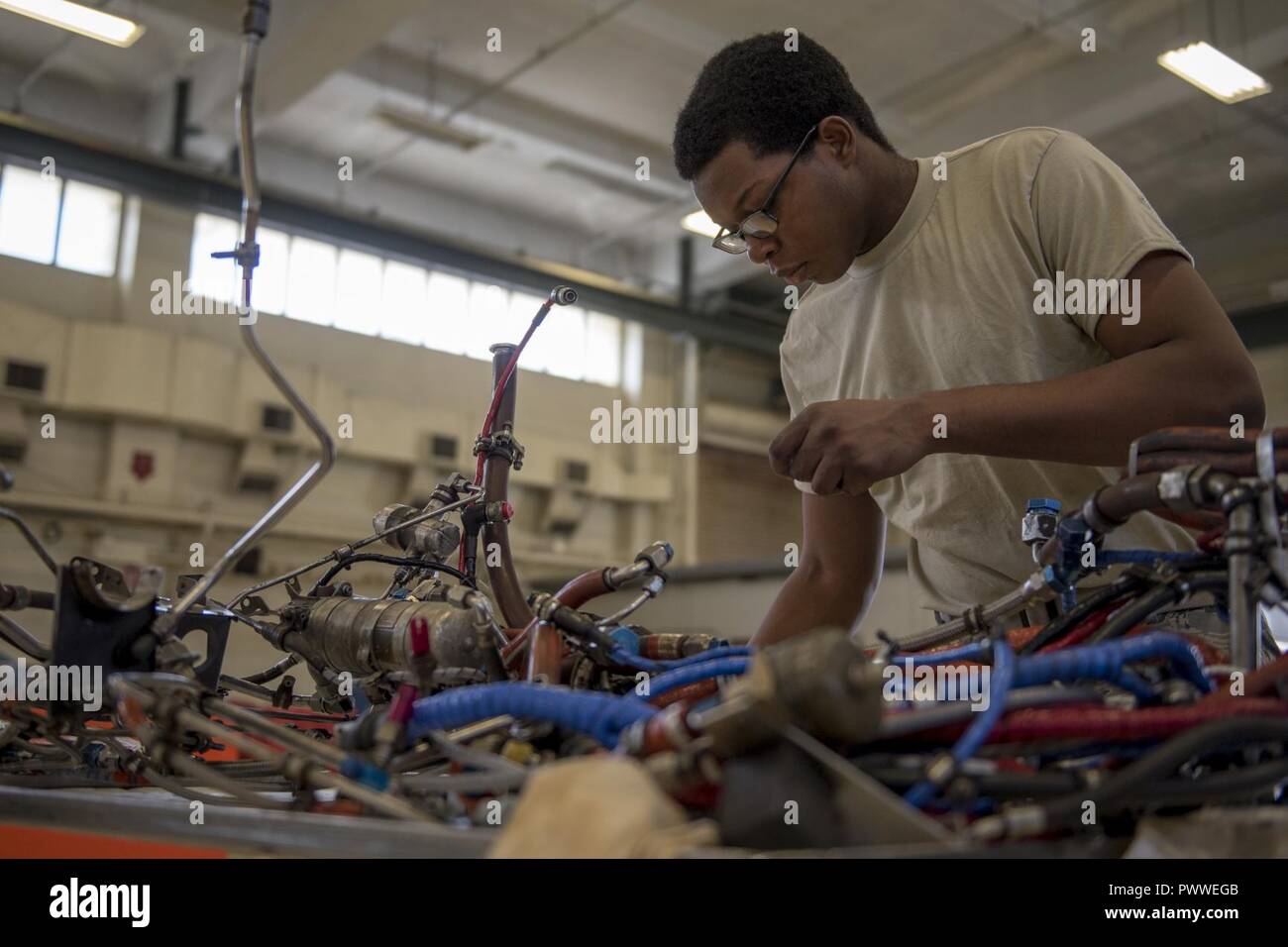 Engines backshop hi-res stock photography and images - Alamy