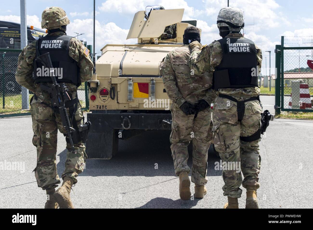 591st military police company hi-res stock photography and images - Alamy