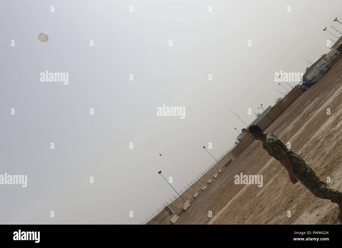 U.S. Navy Senior Chief Petty Officer Ruel Lacno, assigned to the ...