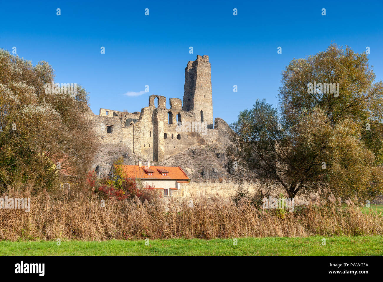 Okor castle ruins hi-res stock photography and images - Alamy