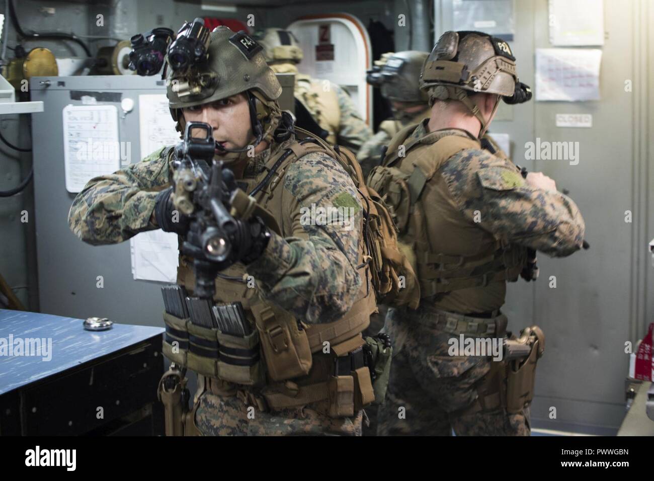 CORAL SEA (July 6, 2017) Marines, assigned to the Force Reconnaissance ...