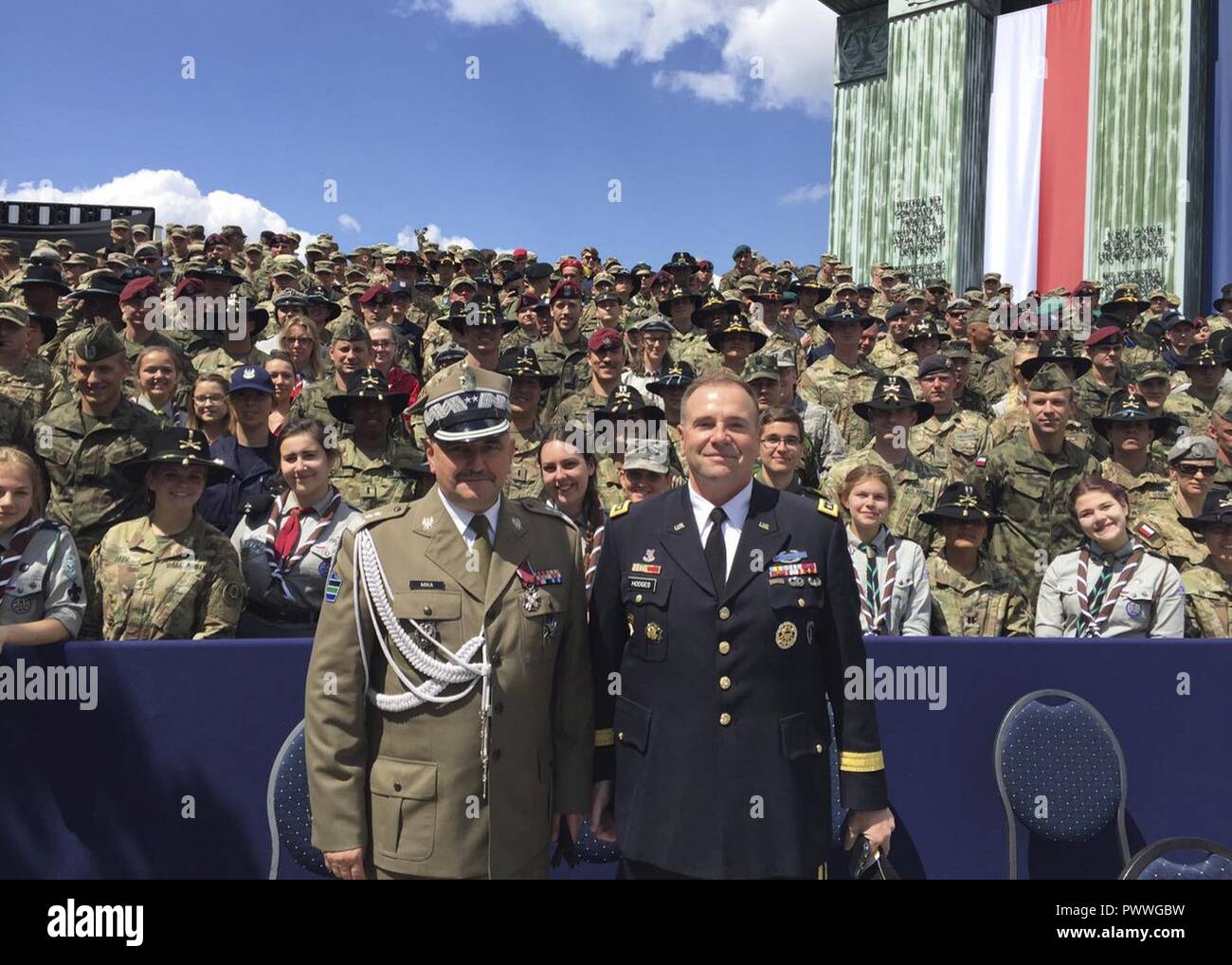 Lt. Gen. Ben Hodges, commanding general, U.S. Army Europe, and Gen ...