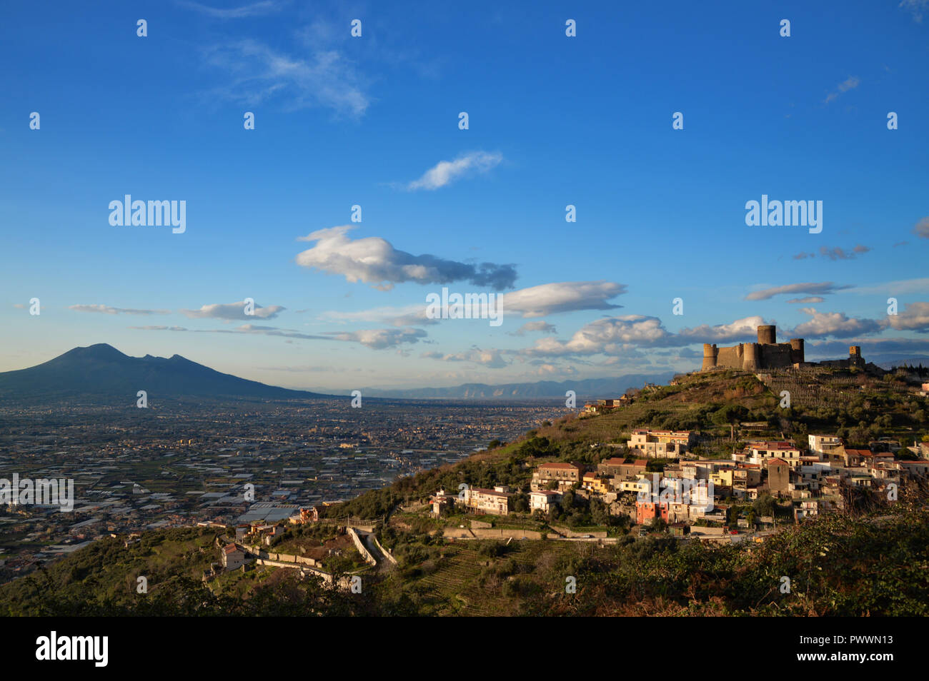 Geography travel italy naples hi-res stock photography and images - Alamy