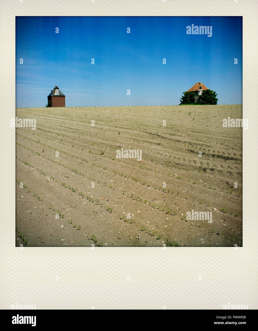 Field huts hi-res stock photography and images - Alamy