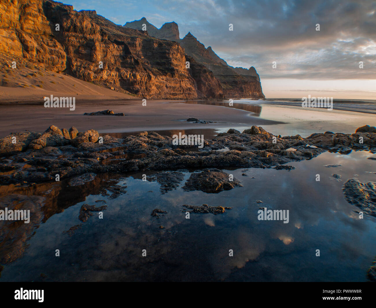 a view of guigui wild beach in Gran Canaria Stock Photo - Alamy