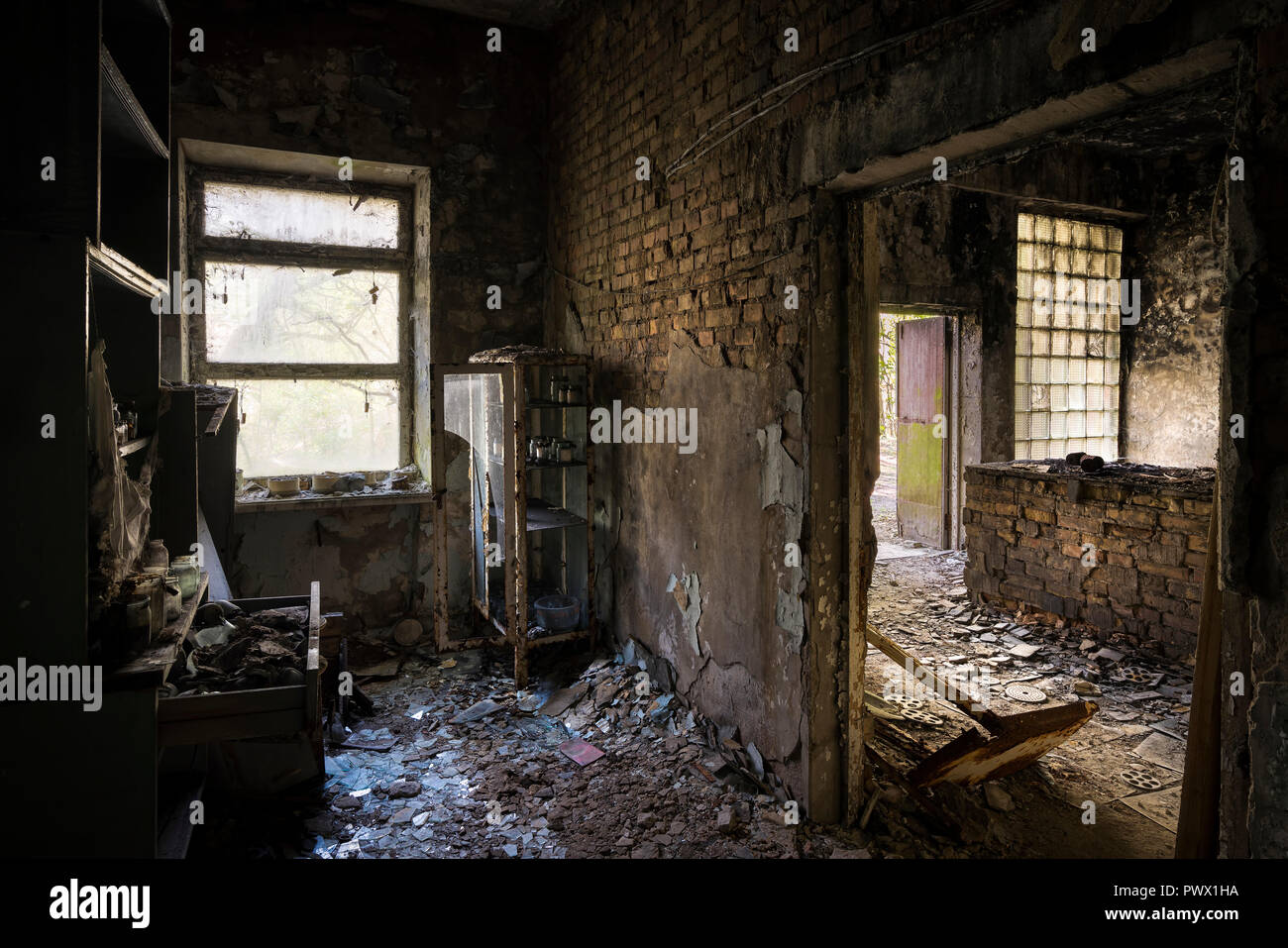 Chernobyl disaster 1986 hospital hi-res stock photography and images ...