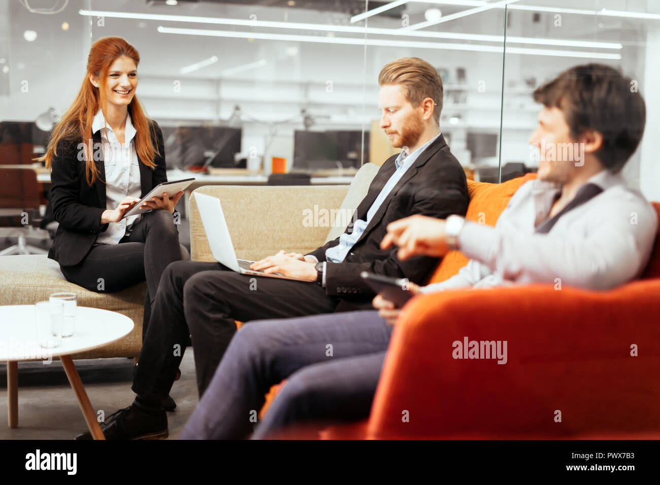 Conversation technology hi-res stock photography and images - Alamy