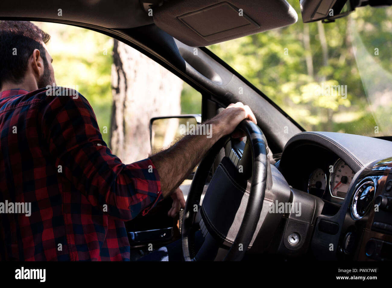 Driving pickup truck hi-res stock photography and images - Alamy