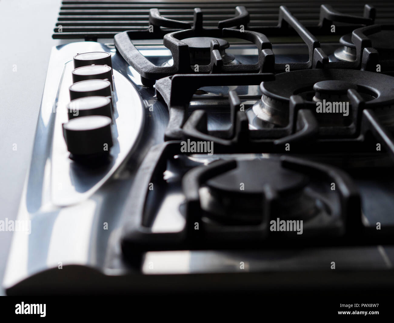 Modern gas hob hi-res stock photography and images - Alamy