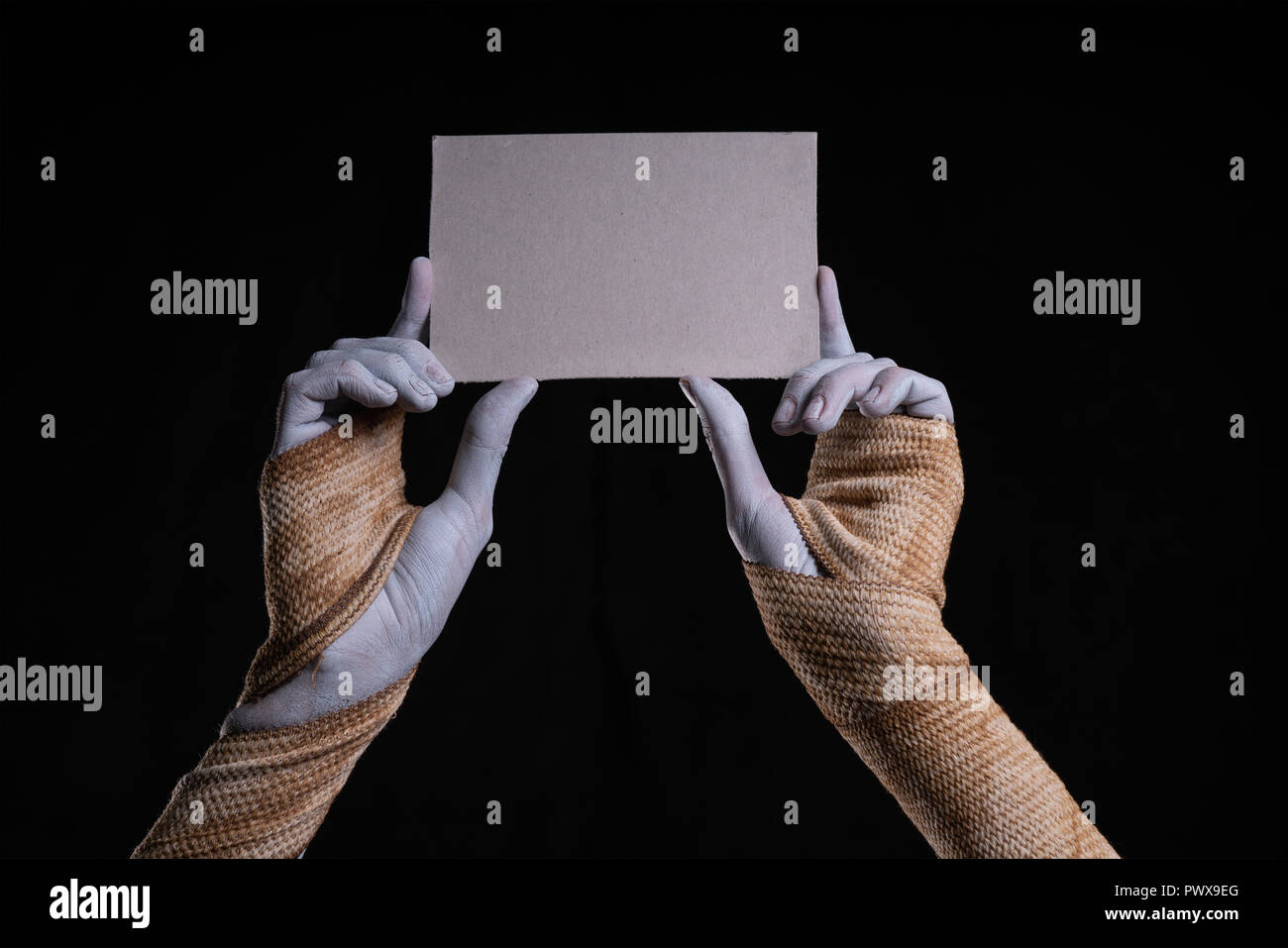 Female mummy hi-res stock photography and images - Alamy