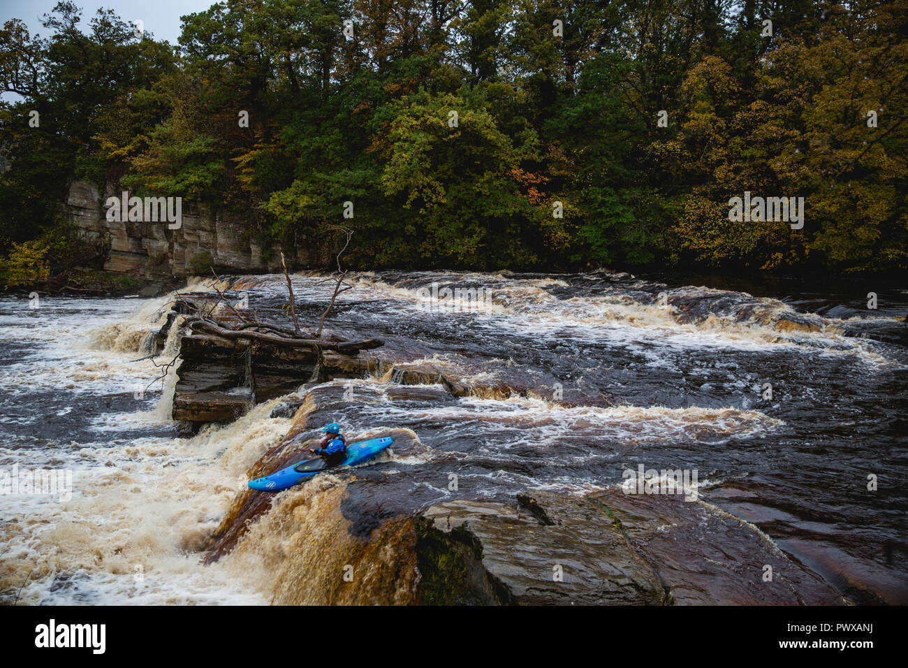 Canoe rapids hi-res stock photography and images - Alamy