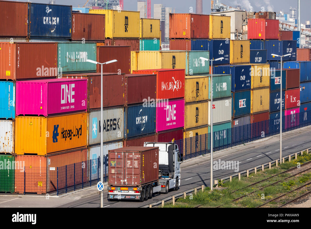 Container terminal in the Rhein-Neckar-Hafen Mannheim, in terms of area ...