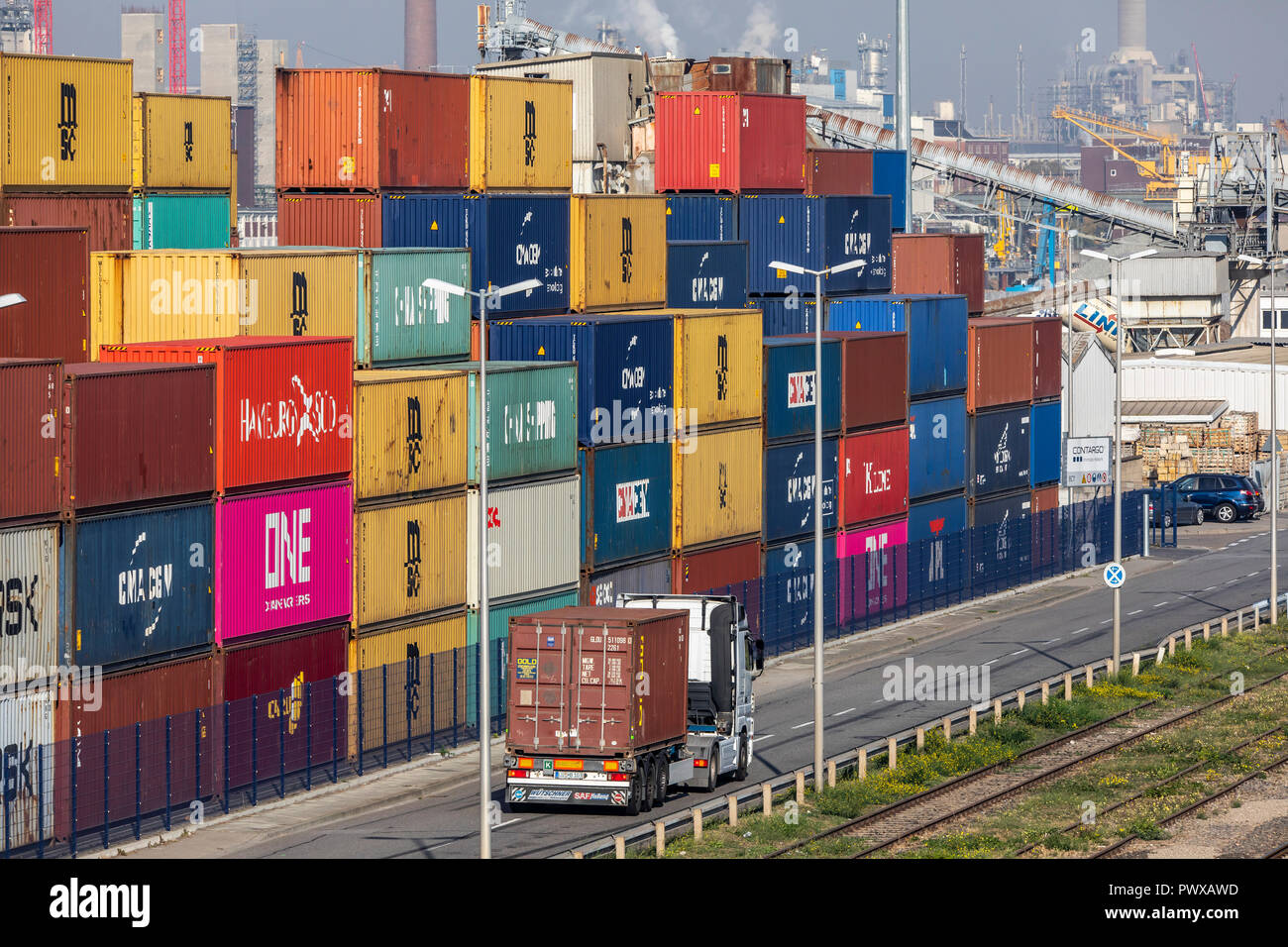 Container terminal in the Rhein-Neckar-Hafen Mannheim, in terms of area ...