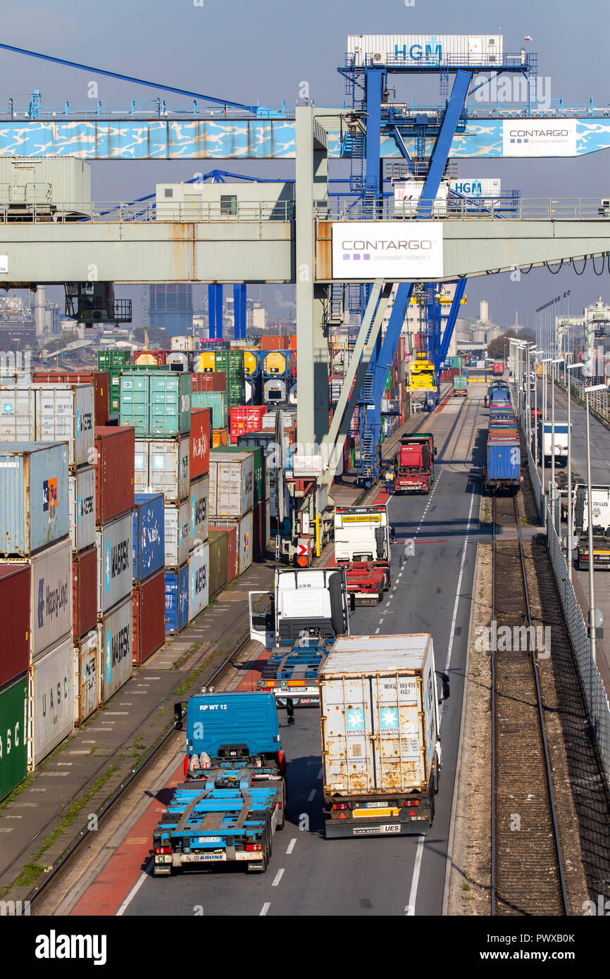 Container terminal in the Rhein-Neckar-Hafen Mannheim, in terms of area ...