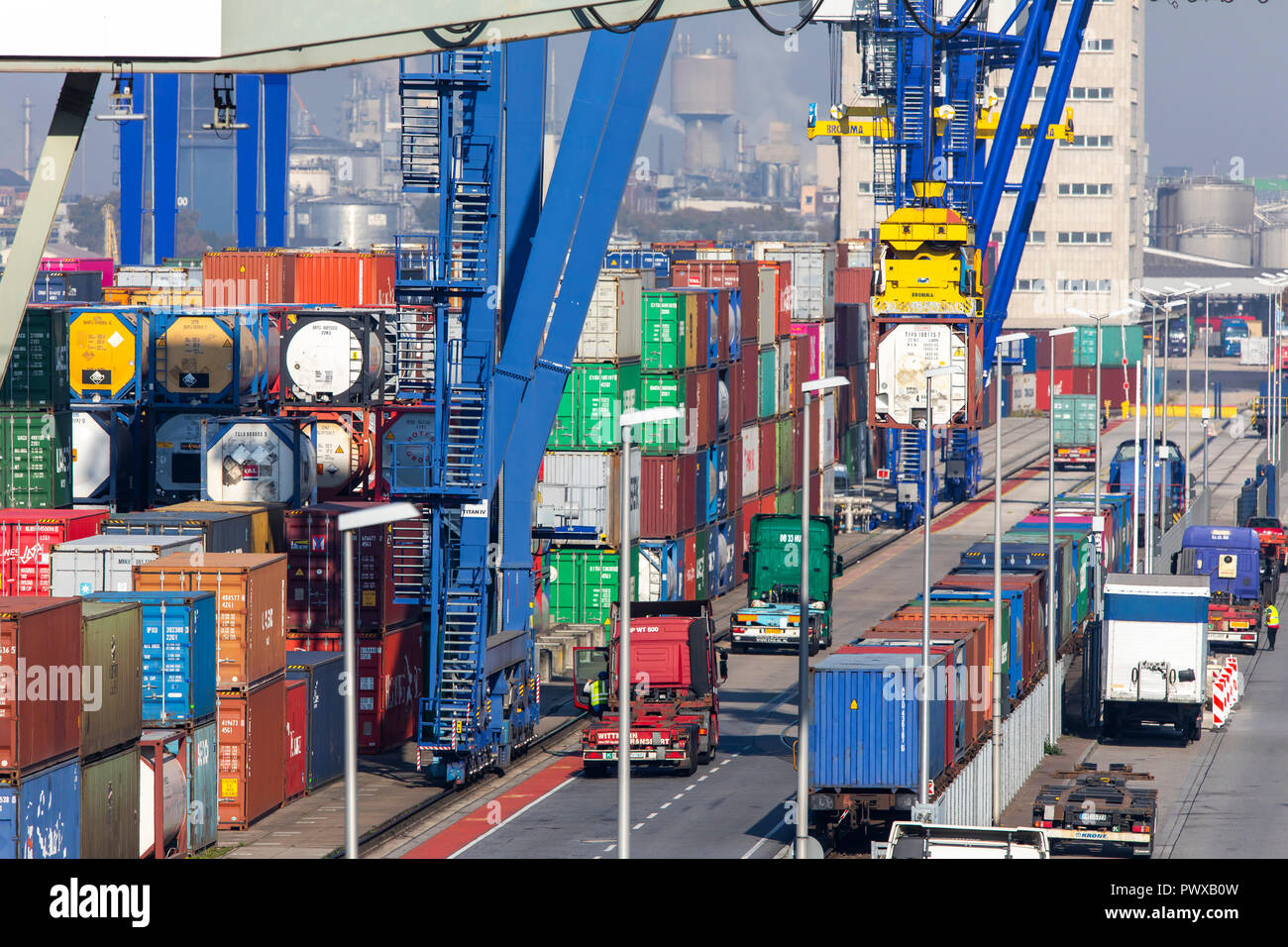 Container terminal in the Rhein-Neckar-Hafen Mannheim, in terms of area ...