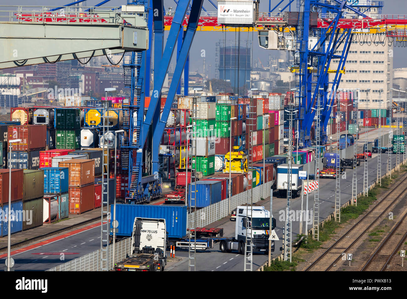 Container terminal in the Rhein-Neckar-Hafen Mannheim, in terms of area ...