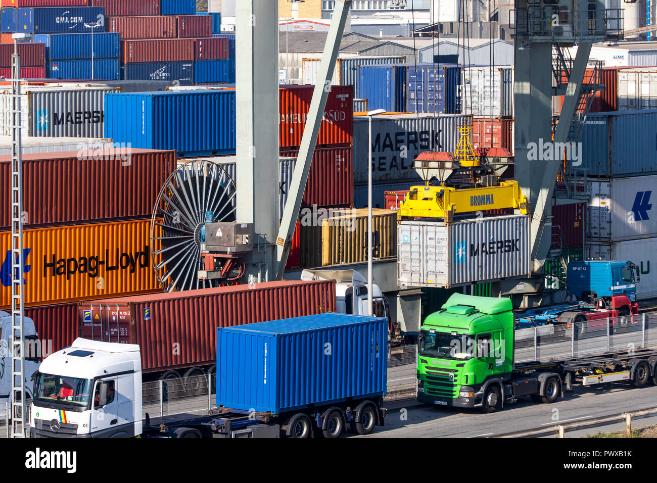 Container terminal in the Rhein-Neckar-Hafen Mannheim, in terms of area ...