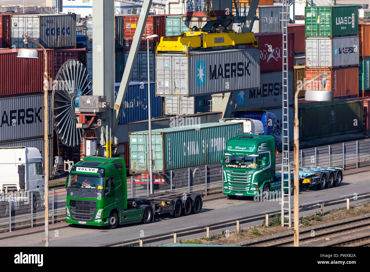 Container terminal in the Rhein-Neckar-Hafen Mannheim, in terms of area ...