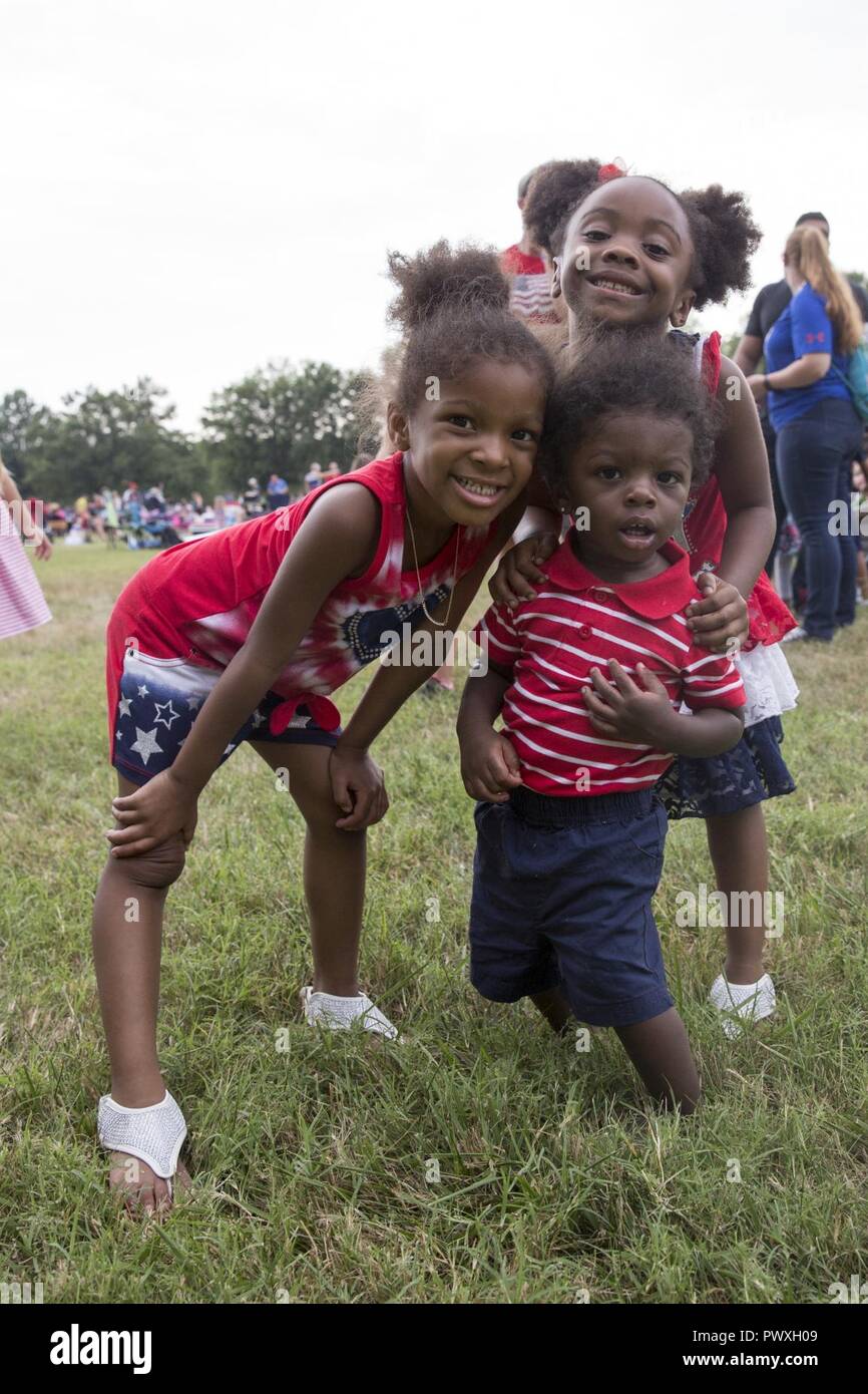 U.S. military members and their families participate in the annual 4th ...