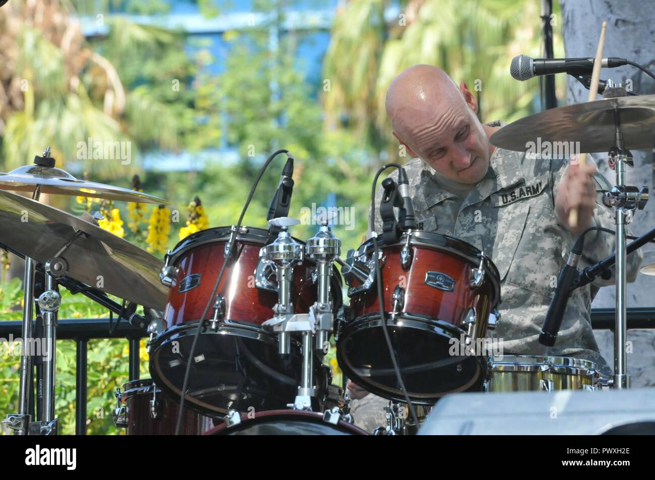 U.S. Army Reserve Soldiers from the 191st Army Band, 300th Army Band ...