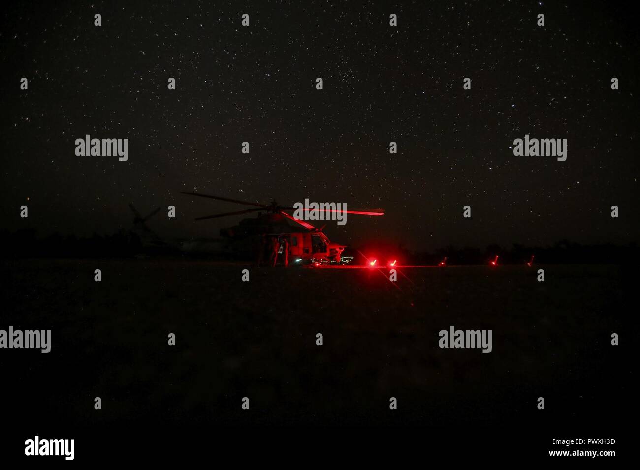 MOUNT BUNDEY TRAINING AREA, Australia – U.S. Marines with Marine Light ...