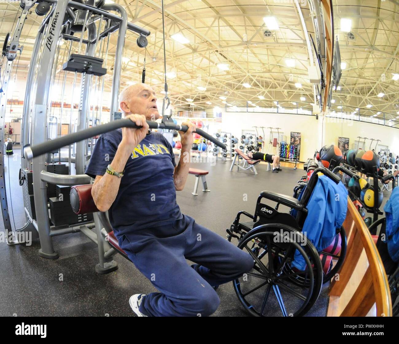 Retired Navy Chief Petty Officer Kimble Hartwell works out at Jensen ...