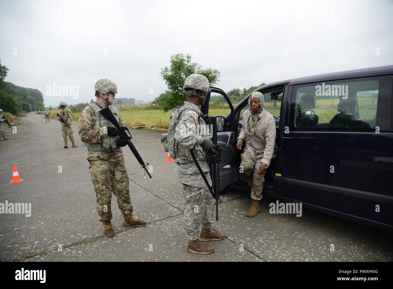 39th Signal Battalion Stock Photos & 39th Signal Battalion Stock Images ...