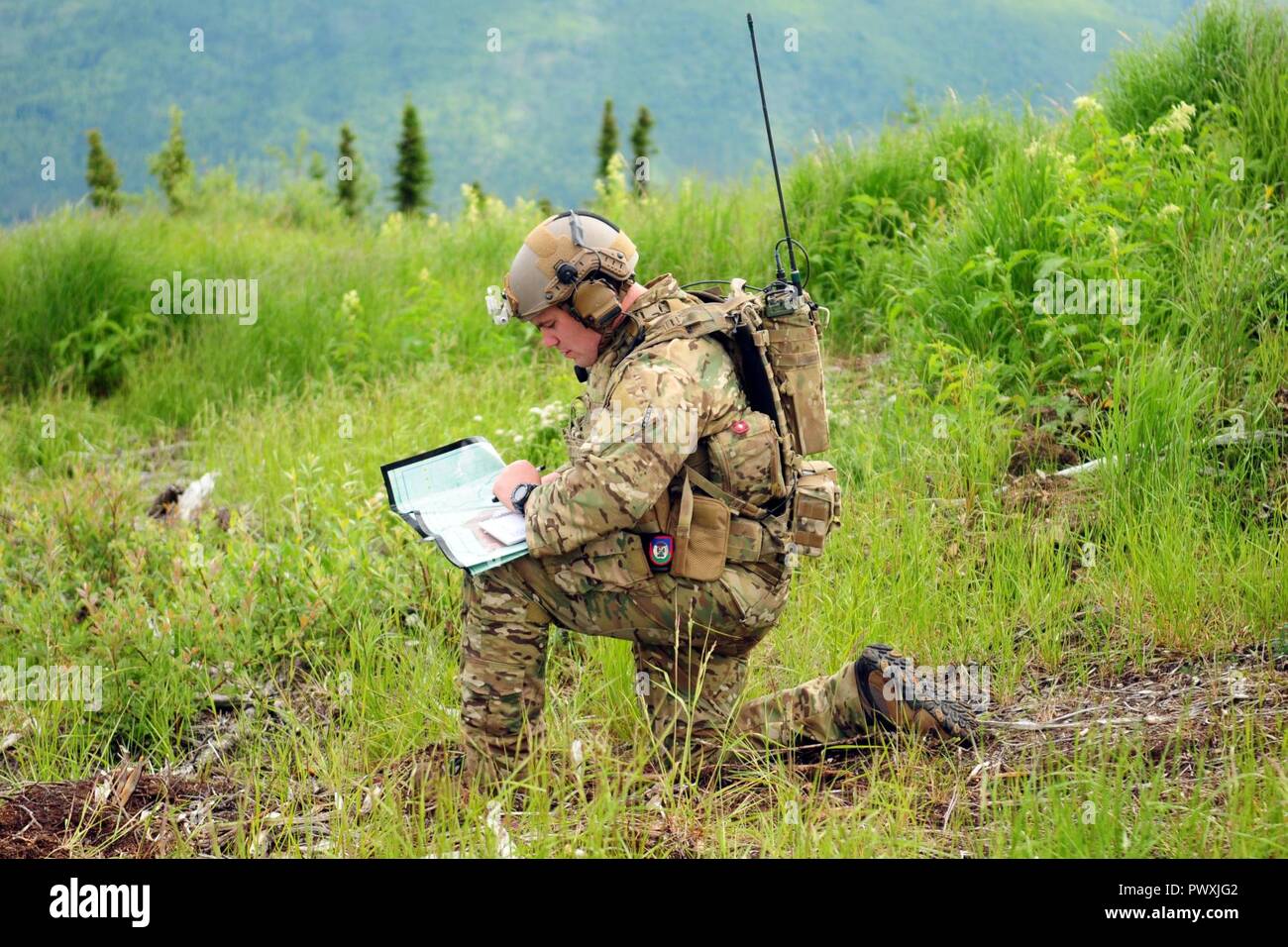 Tactical Air Control Party airmen from the Washington Air National ...