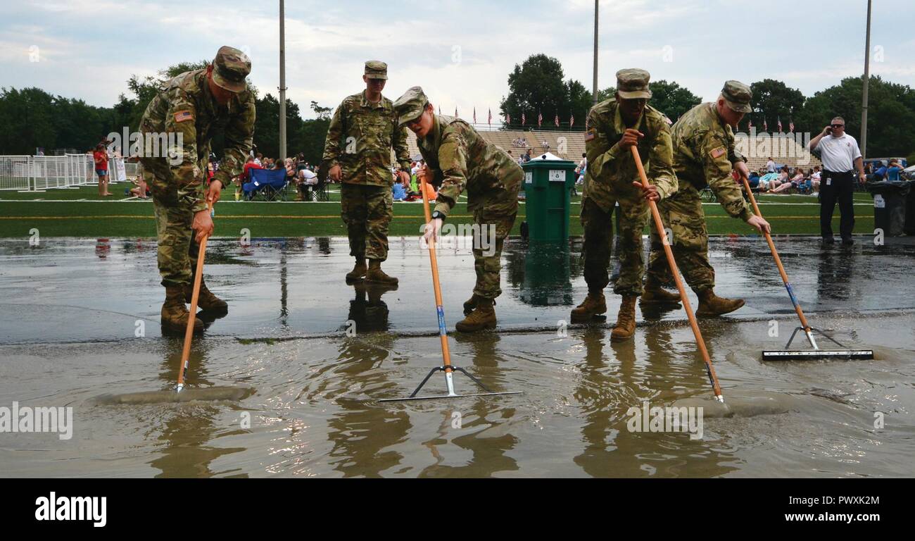 FORT LEE, Va. -- Soldiers from Alpha Company, 832nd Ordnance Battalion ...