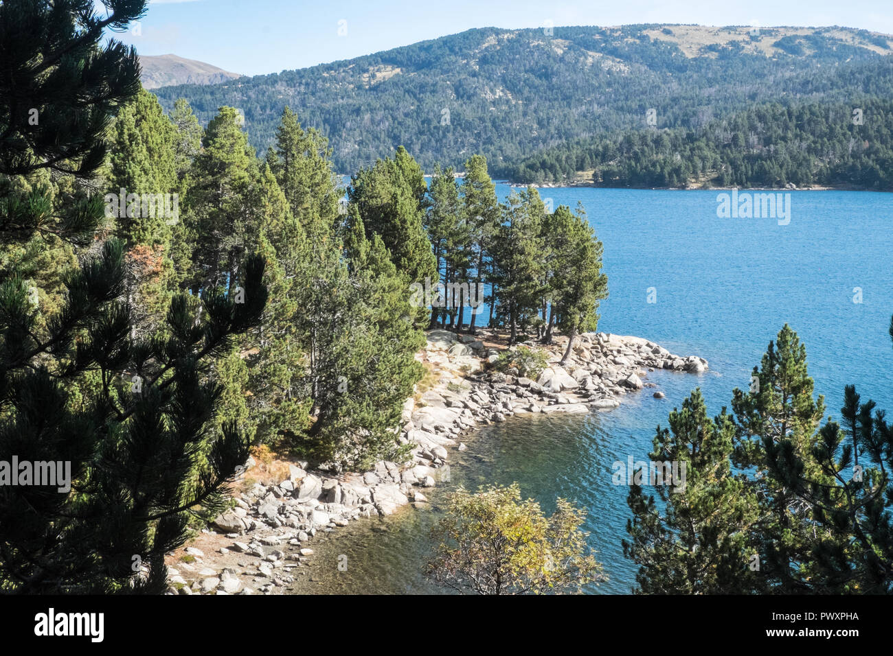Mountain,mountains,scenery,Lake Bouillouses,Lac des Bouillouses ...