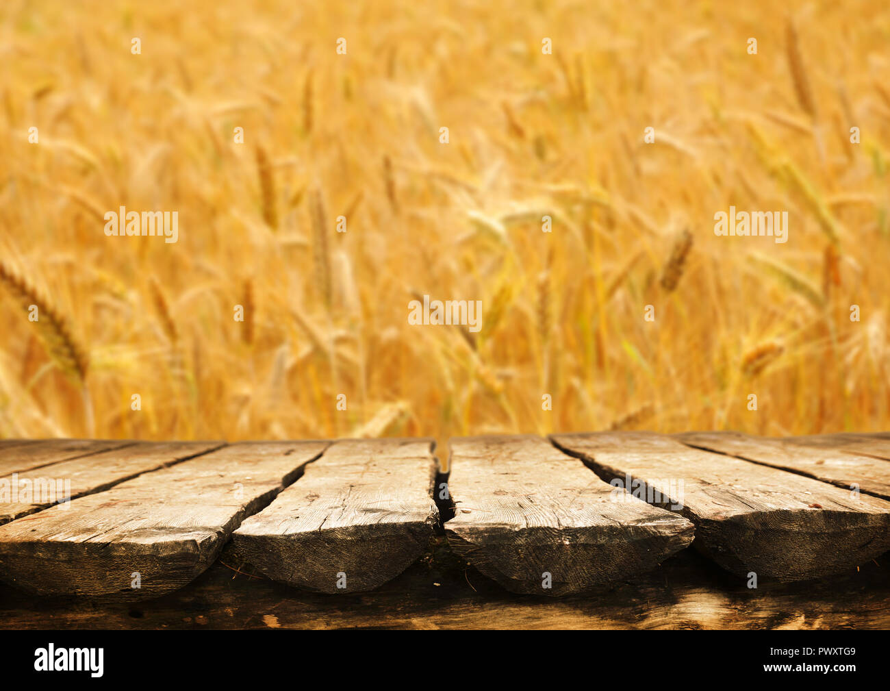 empty table for product display montages Stock Photo - Alamy